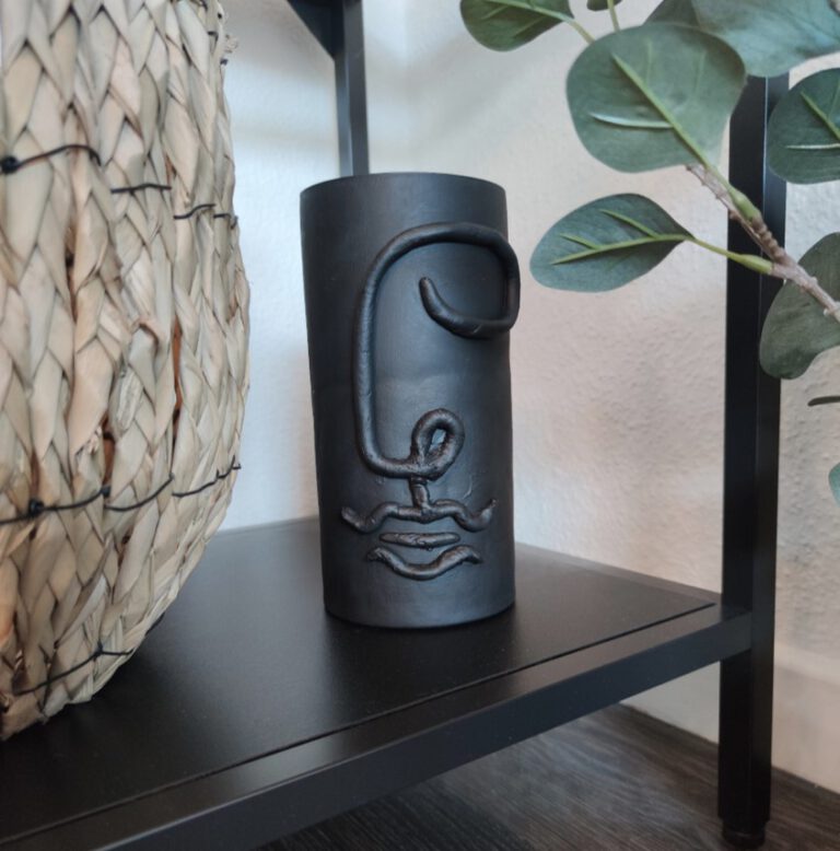 DIY - Face Line Vase - thingsofsarah